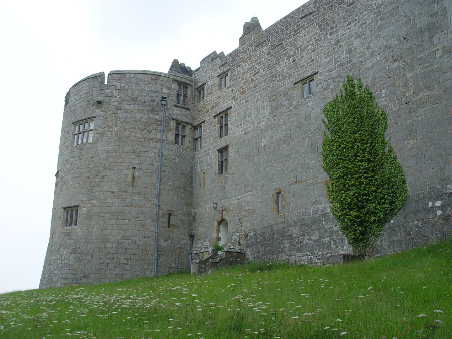 Photos of Chirk Castle and Grounds - 1440 x 1080 pixels