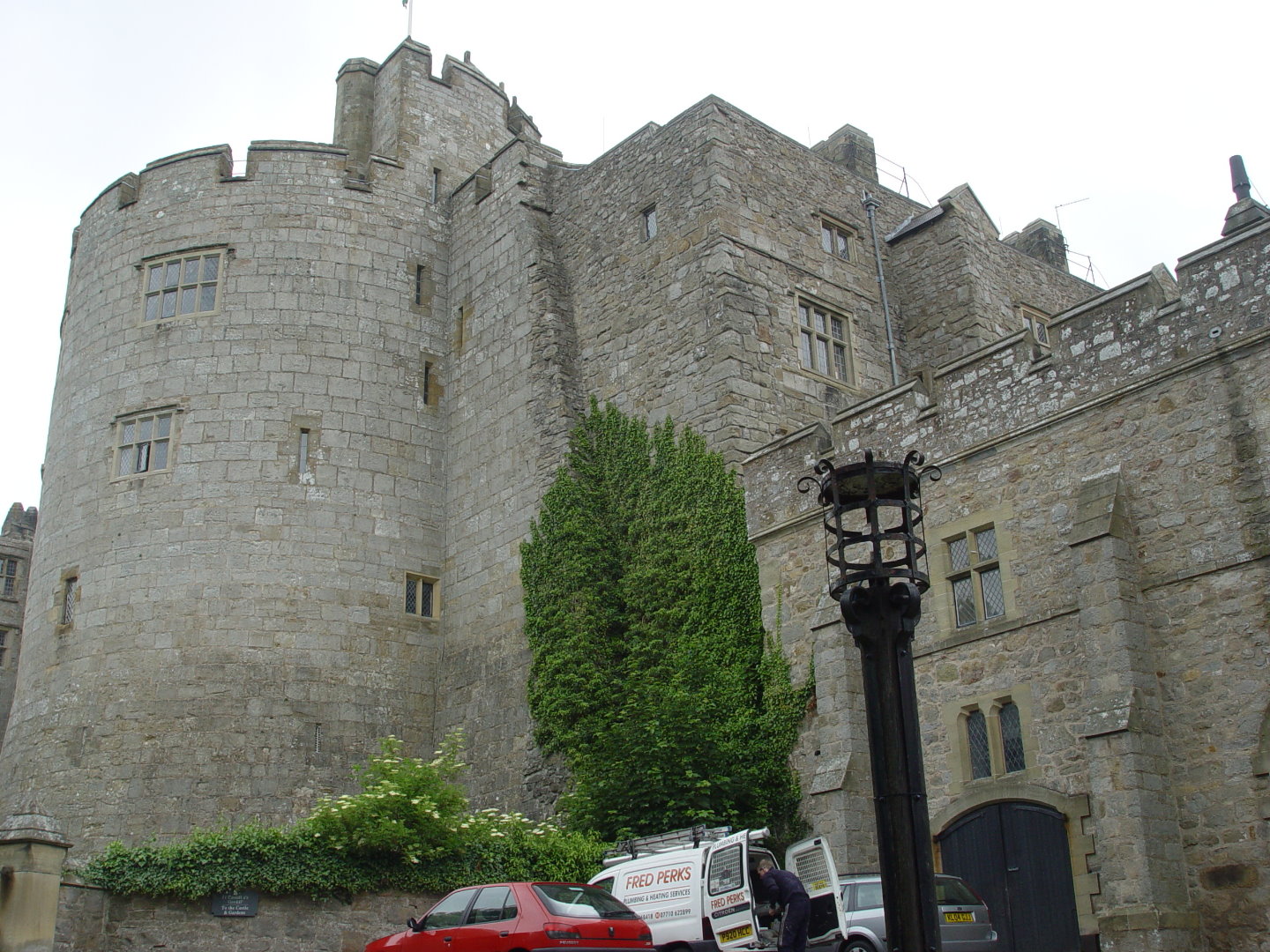 Photos of Chirk Castle and Grounds - 1440 x 1080 pixels
