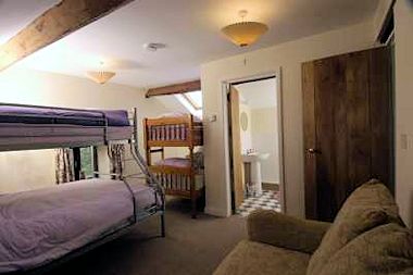 Springhill Farm Bunkhouse & Cottages
