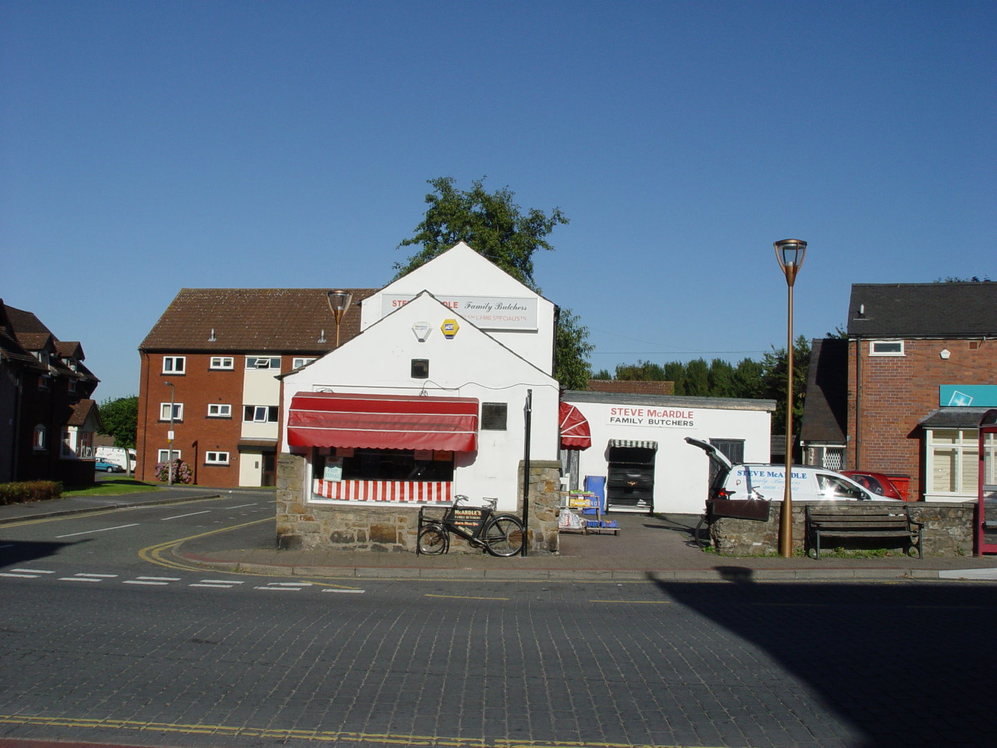 Photos of Chirk Town Centre - 1440 x 1080 pixels