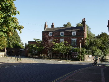 Photos of Chirk Town Centre - 1440 x 1080 pixels